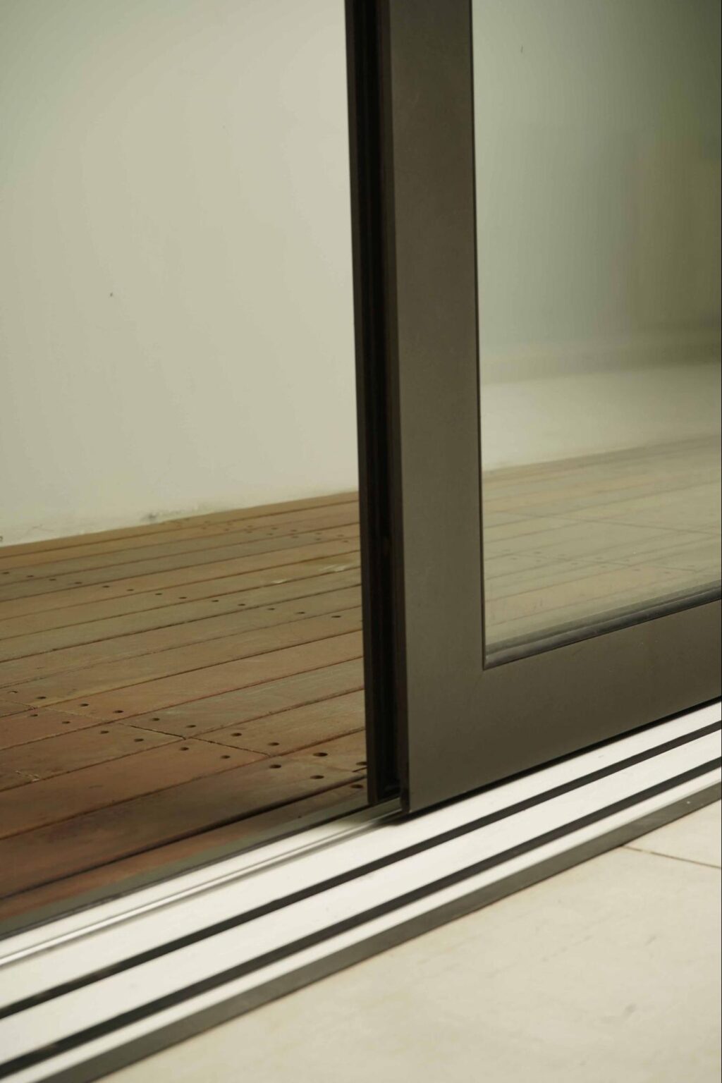 Minimal Frame vs Slimline Aluminium Windows: Key Differences Explained ...